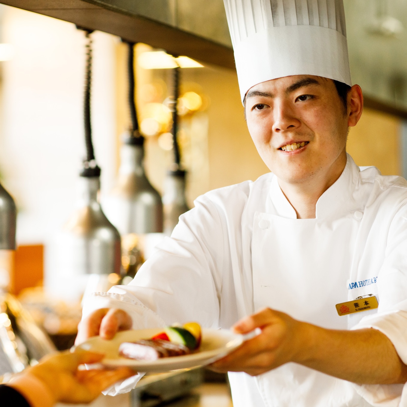 【調理長】社員紹介 | 採用情報 | 【公式】アパグループ